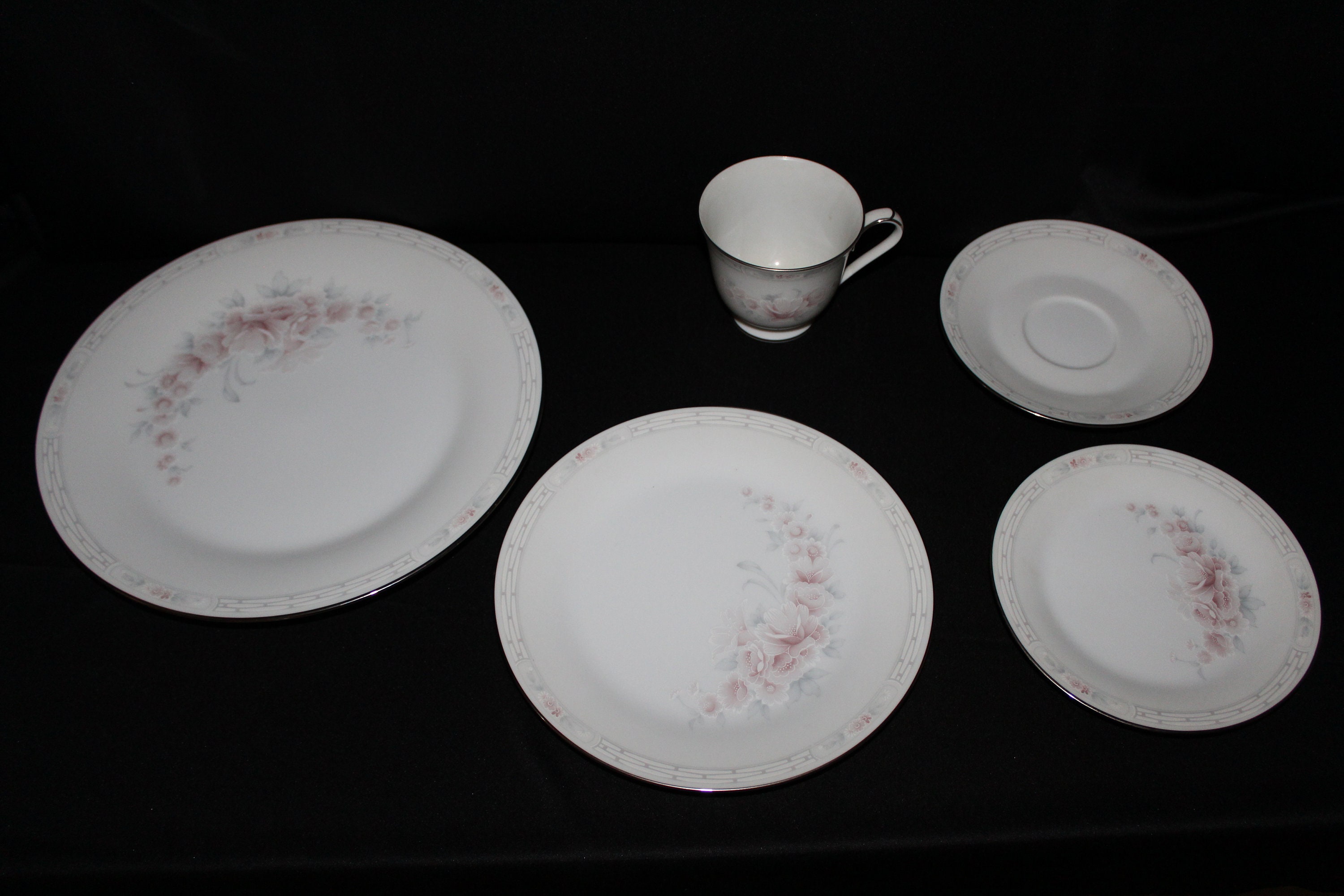 Beautiful Noritake Carthage Fine China set for 6 5 items per | Etsy