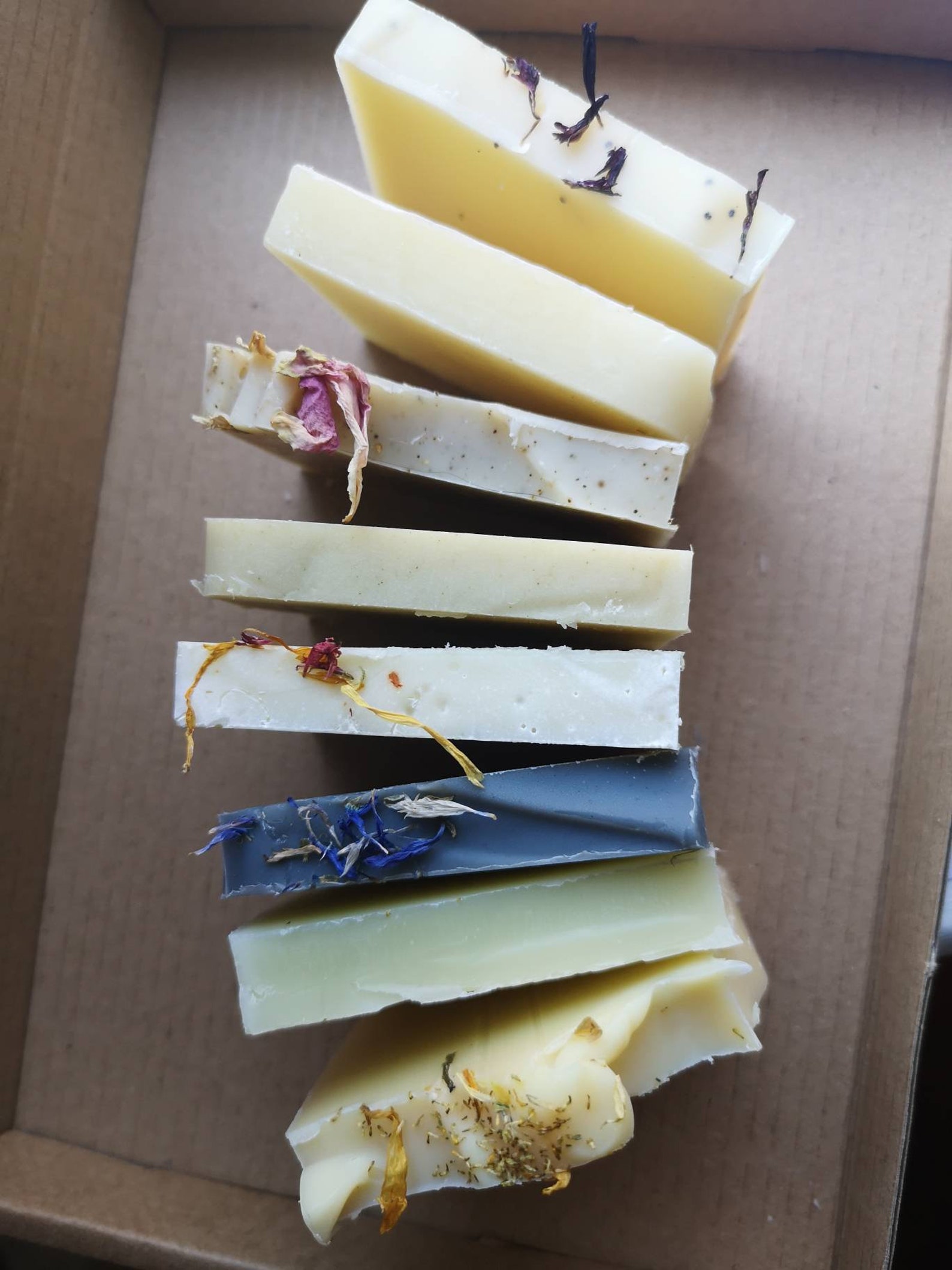 Letterbox Gift Set. 8 Mini Handmade Solid Soap Sample With 2 New Summer ...