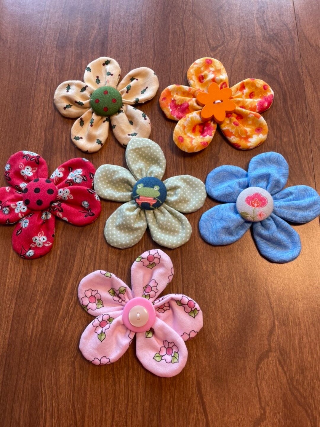 Bunch of Button Flowers - Etsy