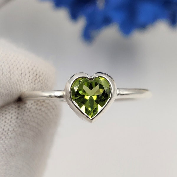 Silver Peridot Ring - Etsy