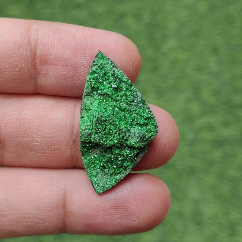 Uvarovite Garnet - Etsy