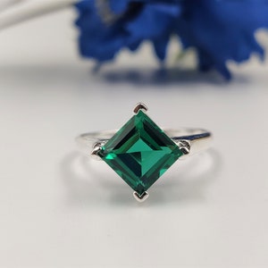 Beautiful Green Emerald Square Ring - Solid 925 Sterling Silver ...
