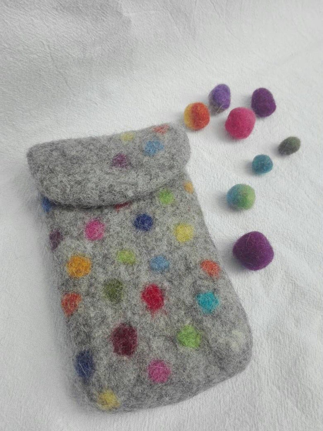 Hand-felted Mobile Phone Case Made of Tyrolean Mountain Sheep's Wool ...