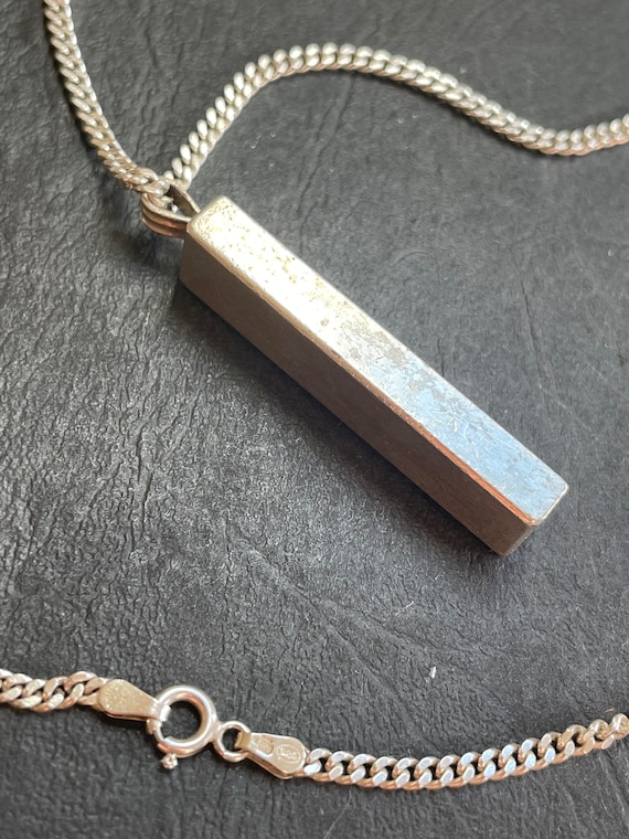 Classic 1977 Silver jubilee ingot & chain - Gem