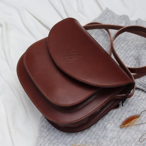 Timeless Design Cocoa Brown Full Grain Leather Crossbody Bag for Women ...