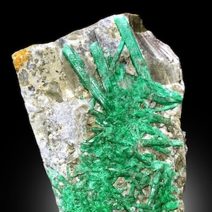 Natural Green Color Emerald Crystals on Matrix, Emerald Specimen ...