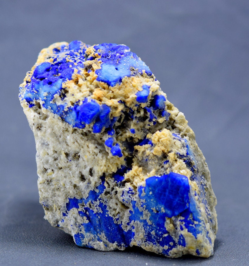 Hauyne Specimen Haüyne Hauynite or Haüynite Mineral | Etsy