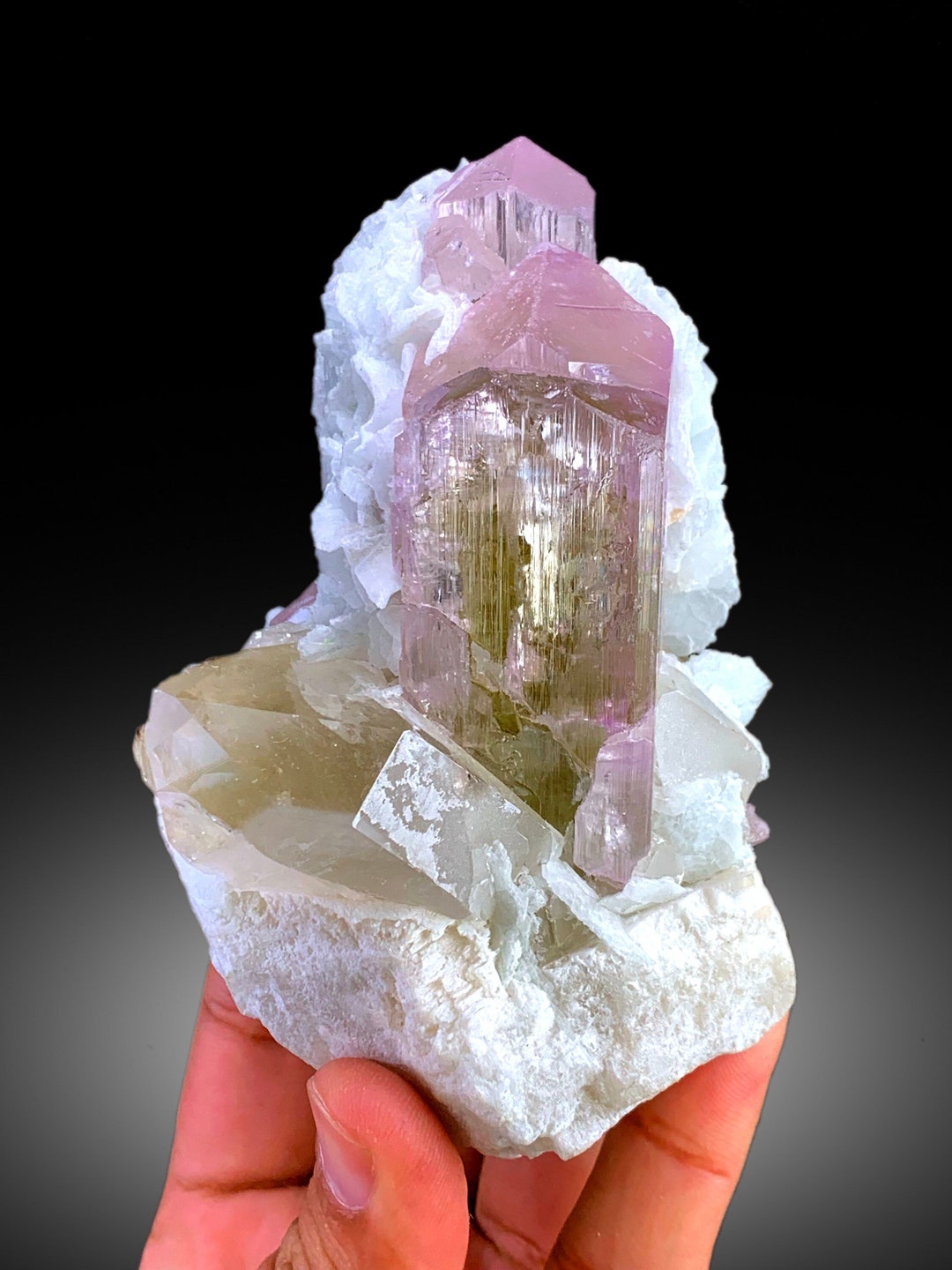 Kunzite Specimen With Quartz and Clevlandite Albite, Bicolor Kunzite ...