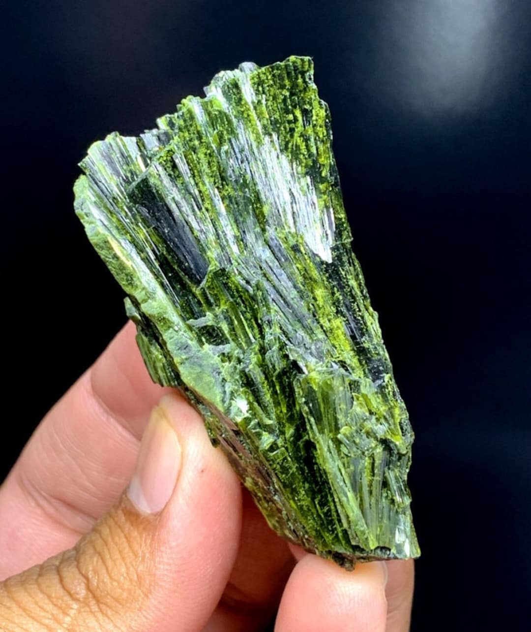 Green Epidote Specimen, Raw Epidote Crystals, Rough Epidote Cluster ...