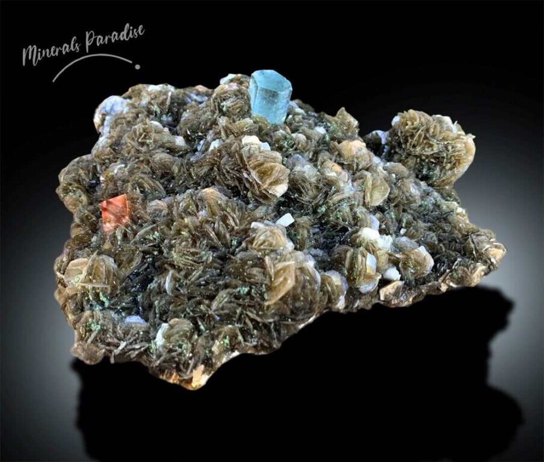 Natural Blue Color Aquamarine With Pink Fluorite and Muscovite Mica ...