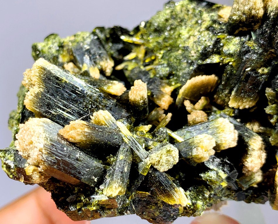 Epidote Crystals Epidote Specimen Orange Head Green | Etsy