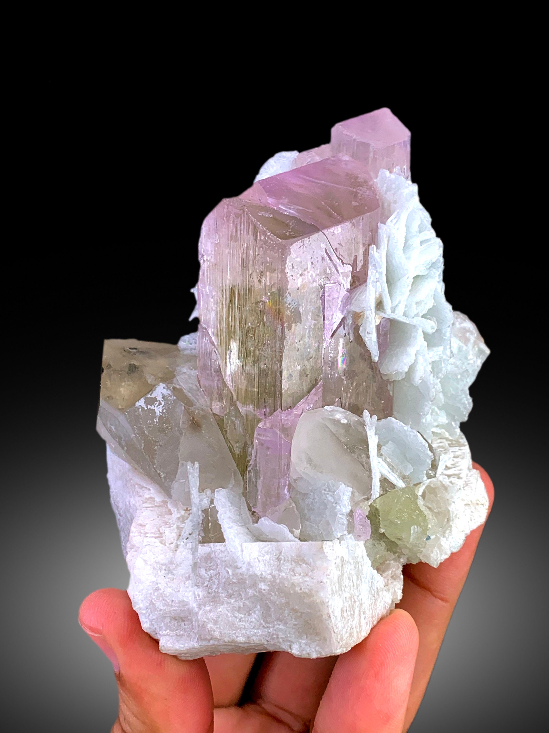 Kunzite Specimen With Quartz and Clevlandite Albite, Bicolor Kunzite ...