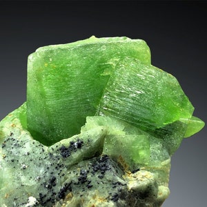 Peridot Crystal, Olivine Peridot Specimen, Green Peridot, Peridot Stone ...