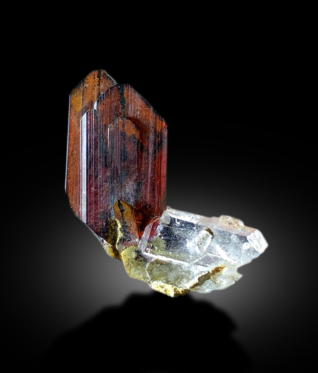 Natural Red Color Rare Brookite With Quartz, Brookite Crystal, Brookite ...