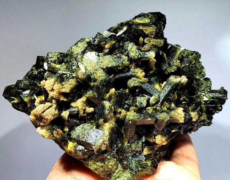 Epidote Crystals Epidote Specimen Orange Head Green | Etsy