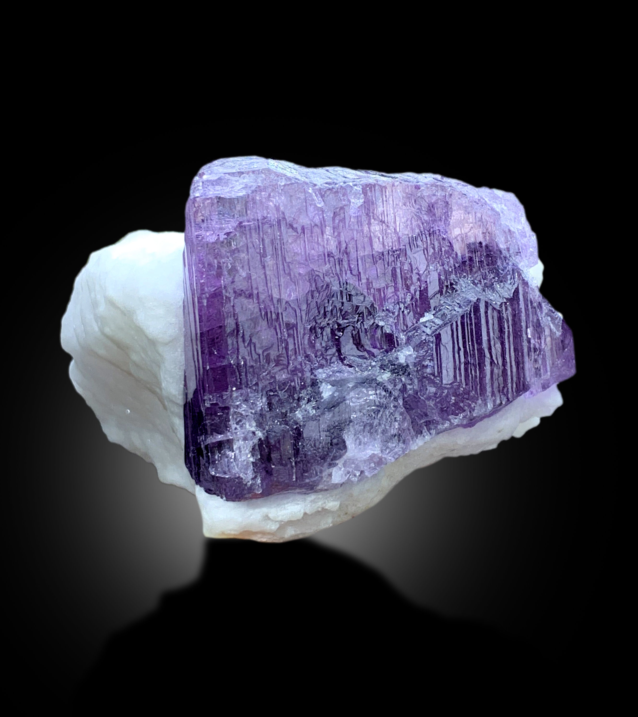 Natural Purple Color Scapolite, Scapolite Crystal, Scapolite on Matrix ...