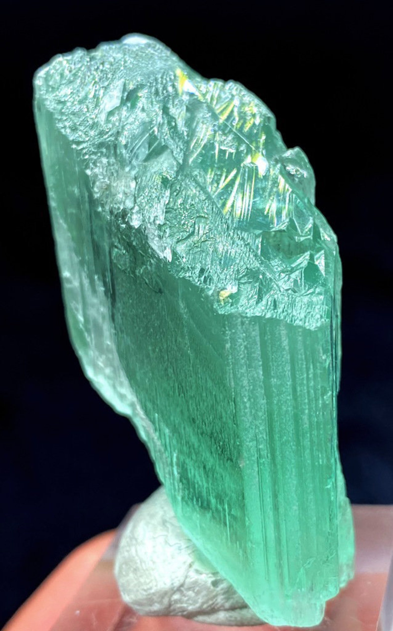 Natural Green Kunzite Crystal With Complex Mountain Shape - Etsy