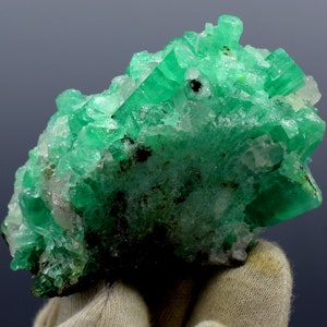 Natural Emerald Crystals Cluster Mineral Specimen - 141 G , 76*48 Mm - Etsy