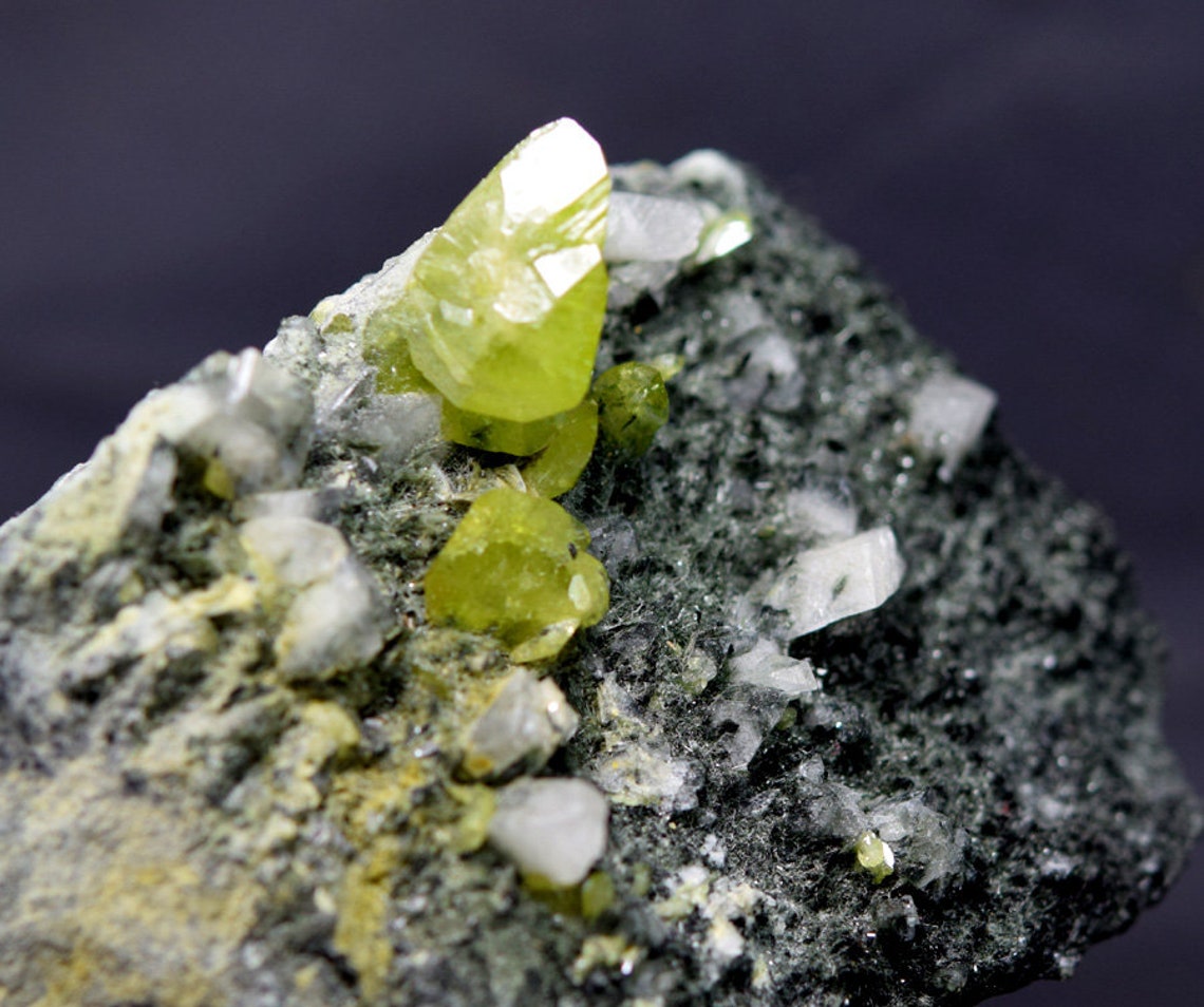 Espécimen de esfeno Titanite Sphene Crystal on Matrix de - Etsy España