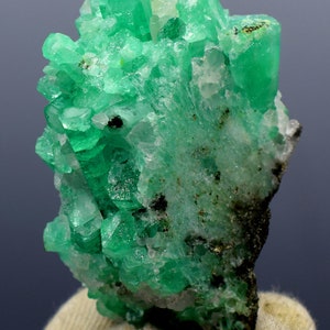 Natural Emerald Crystals Cluster Mineral Specimen - 141 G , 76*48 Mm - Etsy