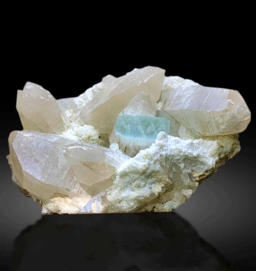 Bicolor Beryl, Aquamorganite Crystal, Bicolor Morganite on Quartz From ...