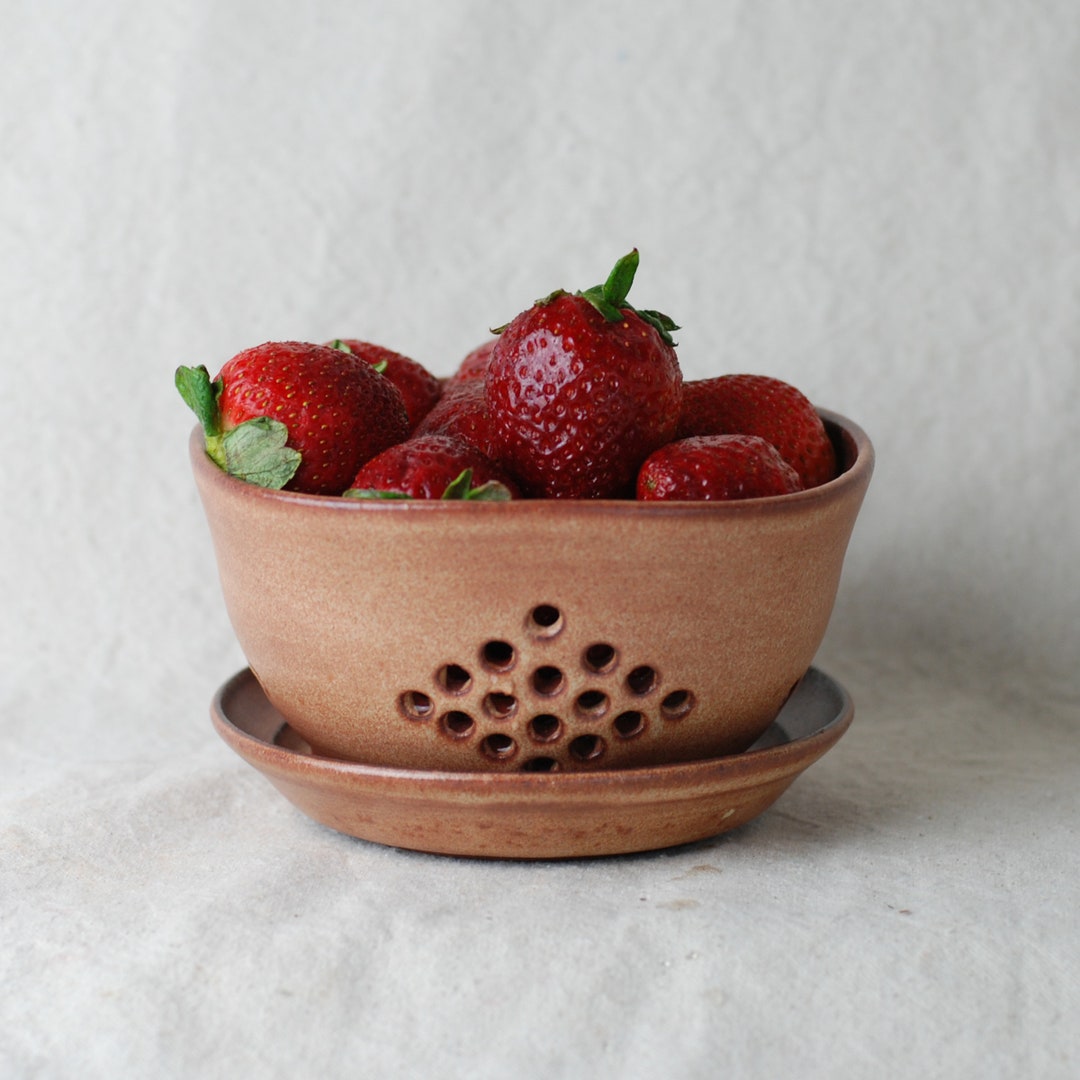 Small Berry Bowl / Colander - Etsy