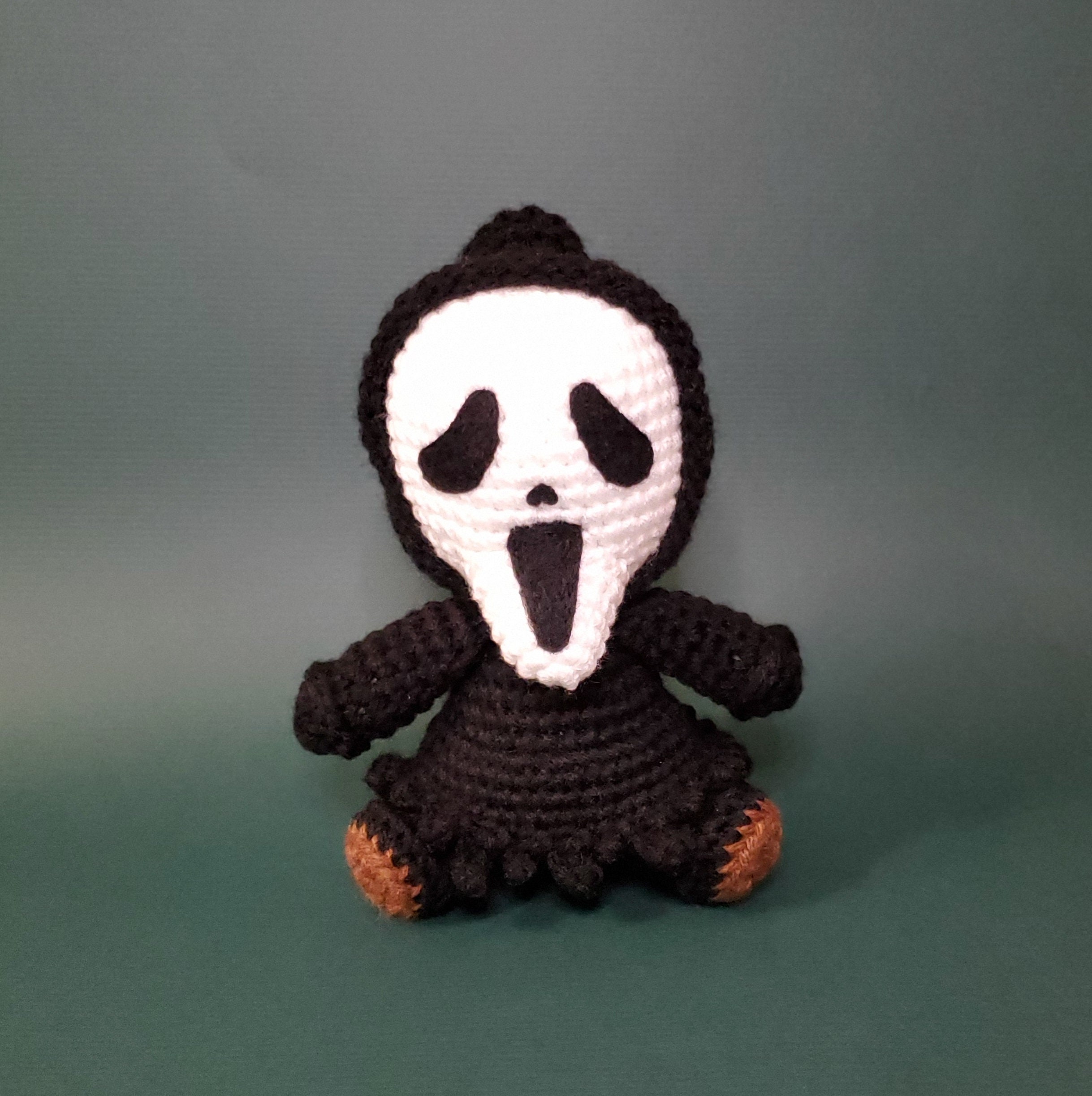 Crochet: Ghostface - Etsy