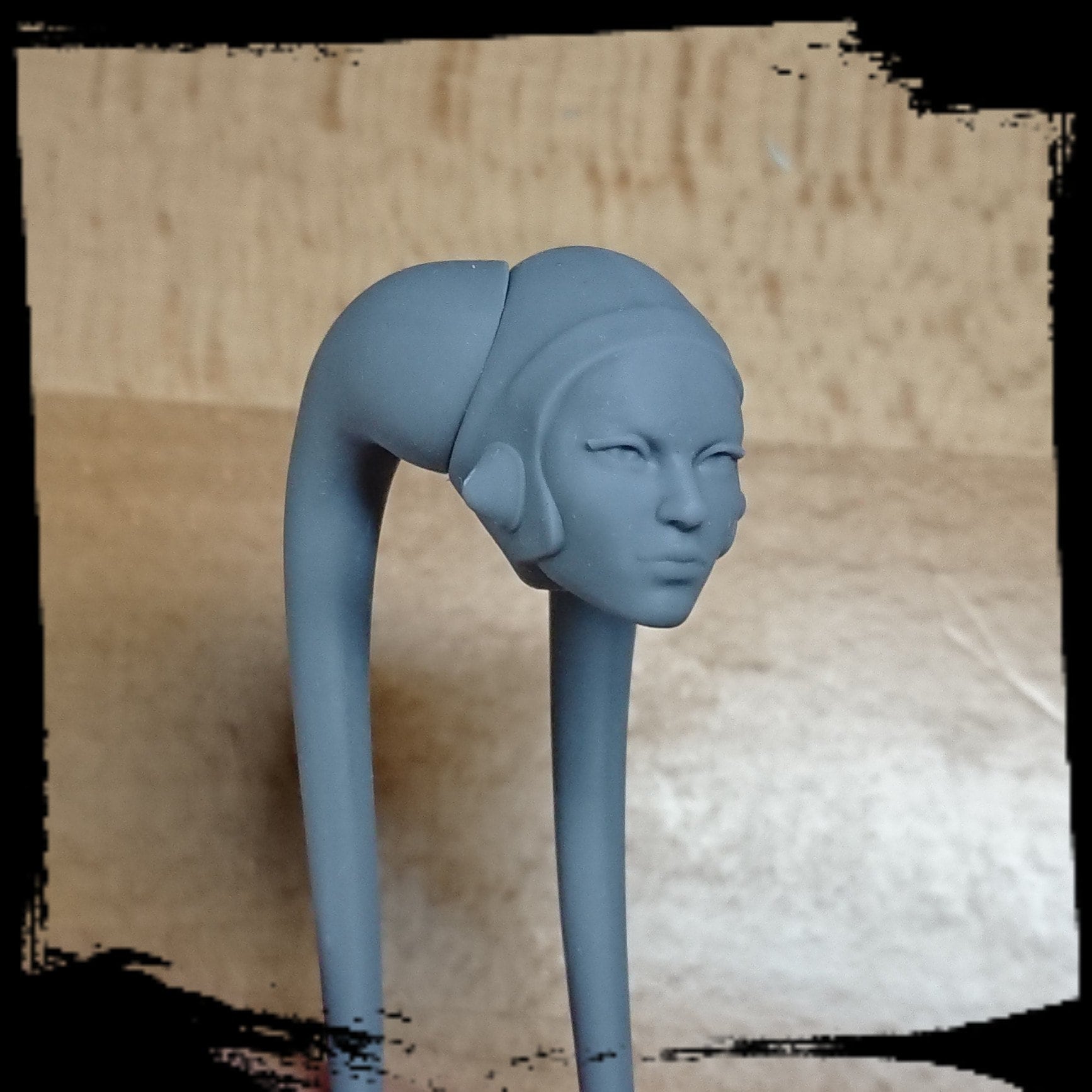 Badass Alien Babe Head [HEAD-B] - Custom Action Figure Accessory ...