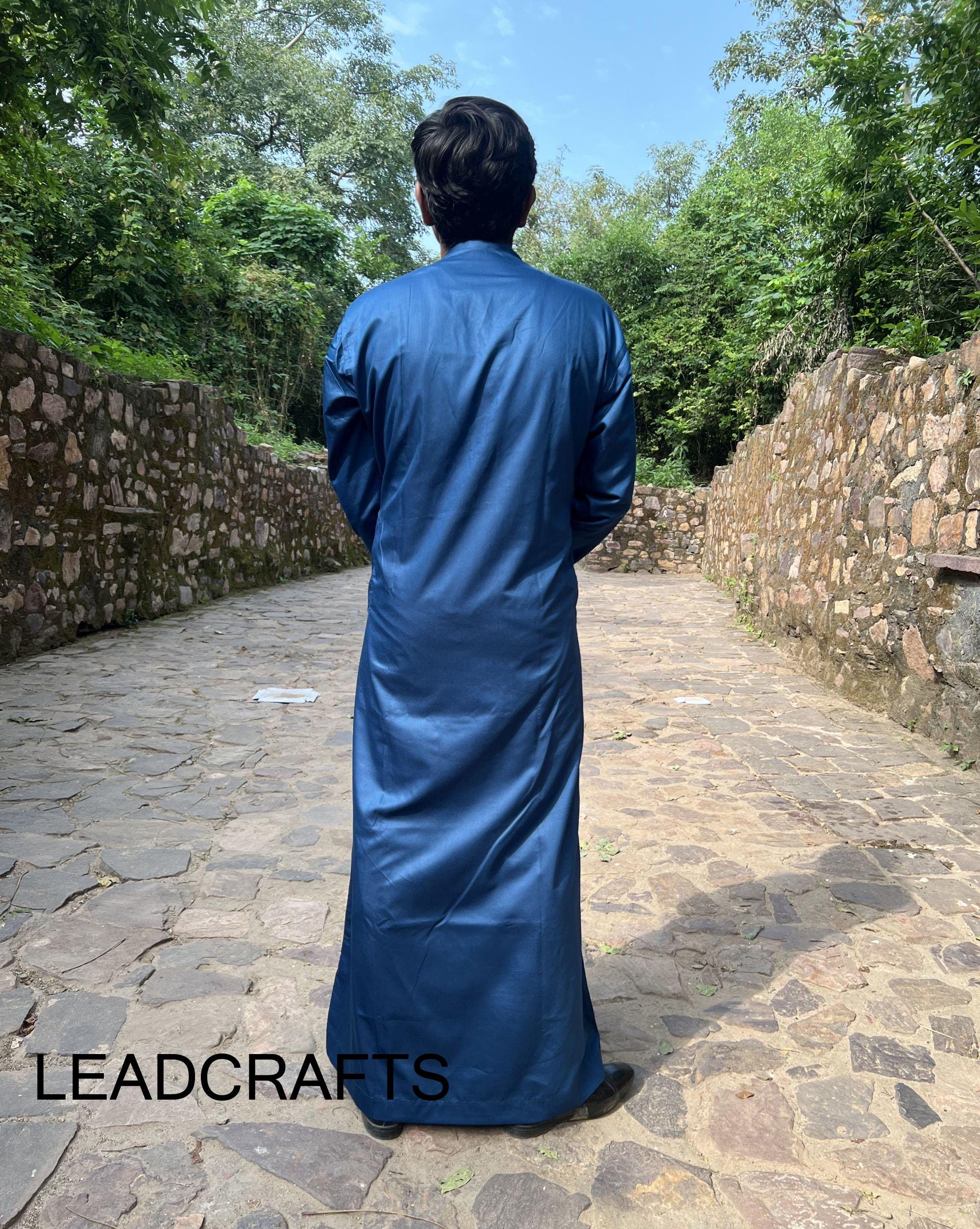 Traditional Men's Thobe-jubba- Jubbas-emirati & Omani Islamic Clothing ...