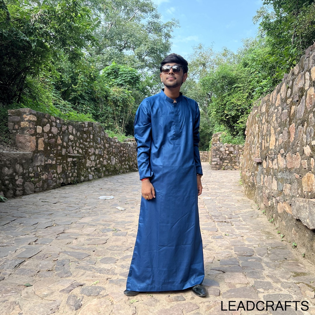 Traditional Men's Thobe-jubba- Jubbas-emirati & Omani Islamic Clothing ...