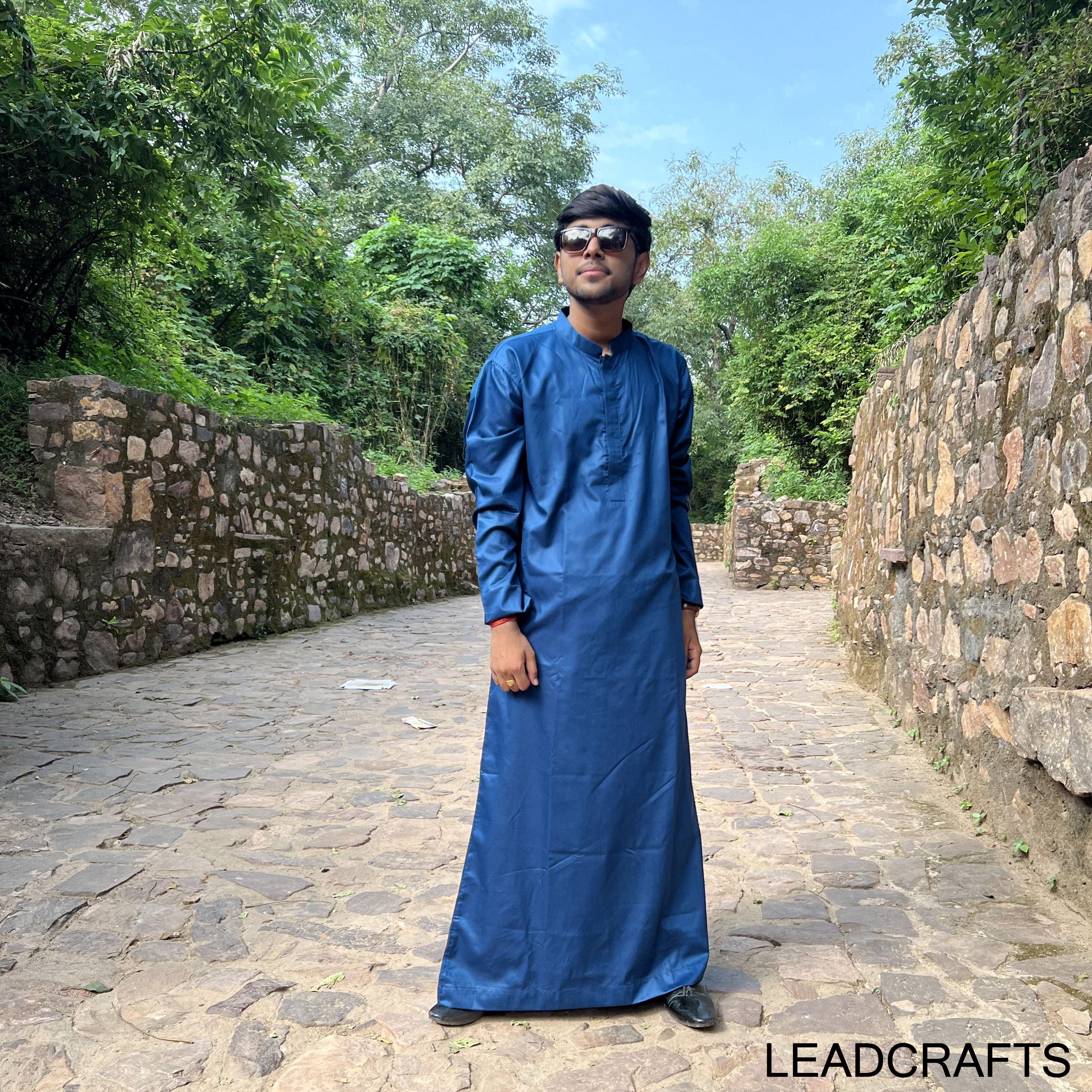 Traditional Men's Thobe-jubba- Jubbas-emirati & Omani Islamic Clothing ...