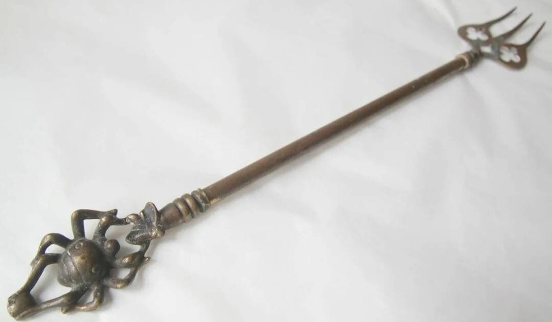 Antique Brass Telescopic Toasting Fork Witches Trident Spider & Fly ...