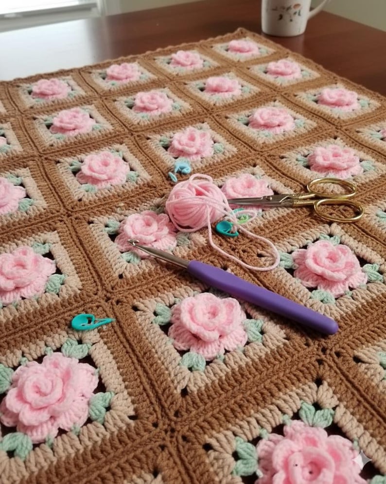 Crochet Pattern PDF + Video – Roses Blanket / Flower Afghan - Etsy Ireland