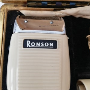 Vintage 1950s Ronson '66 Super Trim Electric Razor' Gents Shaver ...