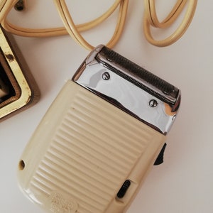 Vintage 1950s Ronson '66 Super Trim Electric Razor' Gents Shaver ...