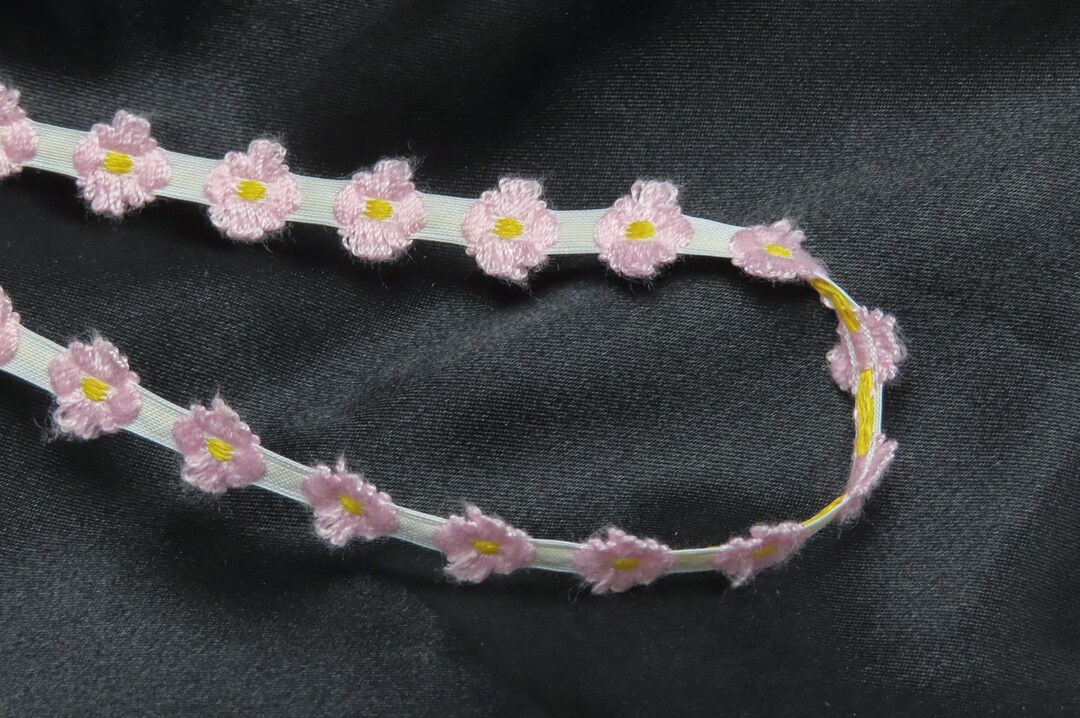 Braid 9/16" 14mm Embroidered Tape Flower Rococo Style Pink on White 5 ...