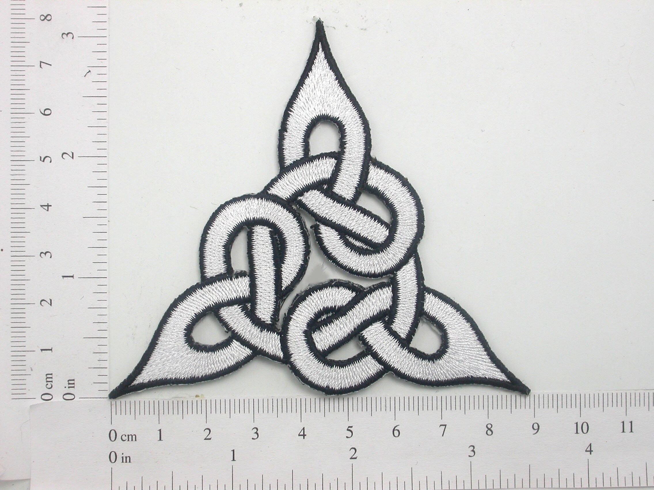 Celtic Tri Knot Patch Embroidered Iron on Applique Measures 3 | Etsy