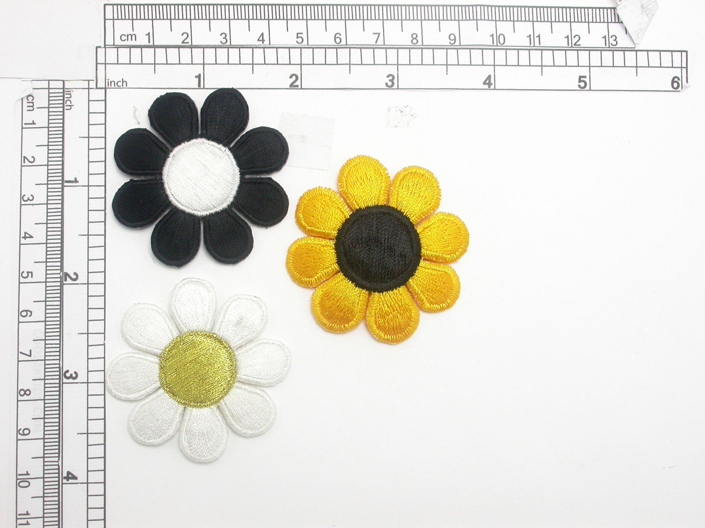 Daisy Patch 1 7/8 47.6mm Iron on Embroidered Applique - Etsy