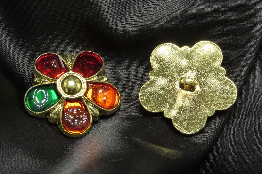 Flower Button Gold Finish Plastic With Multicolor Filled Petals - Shank ...