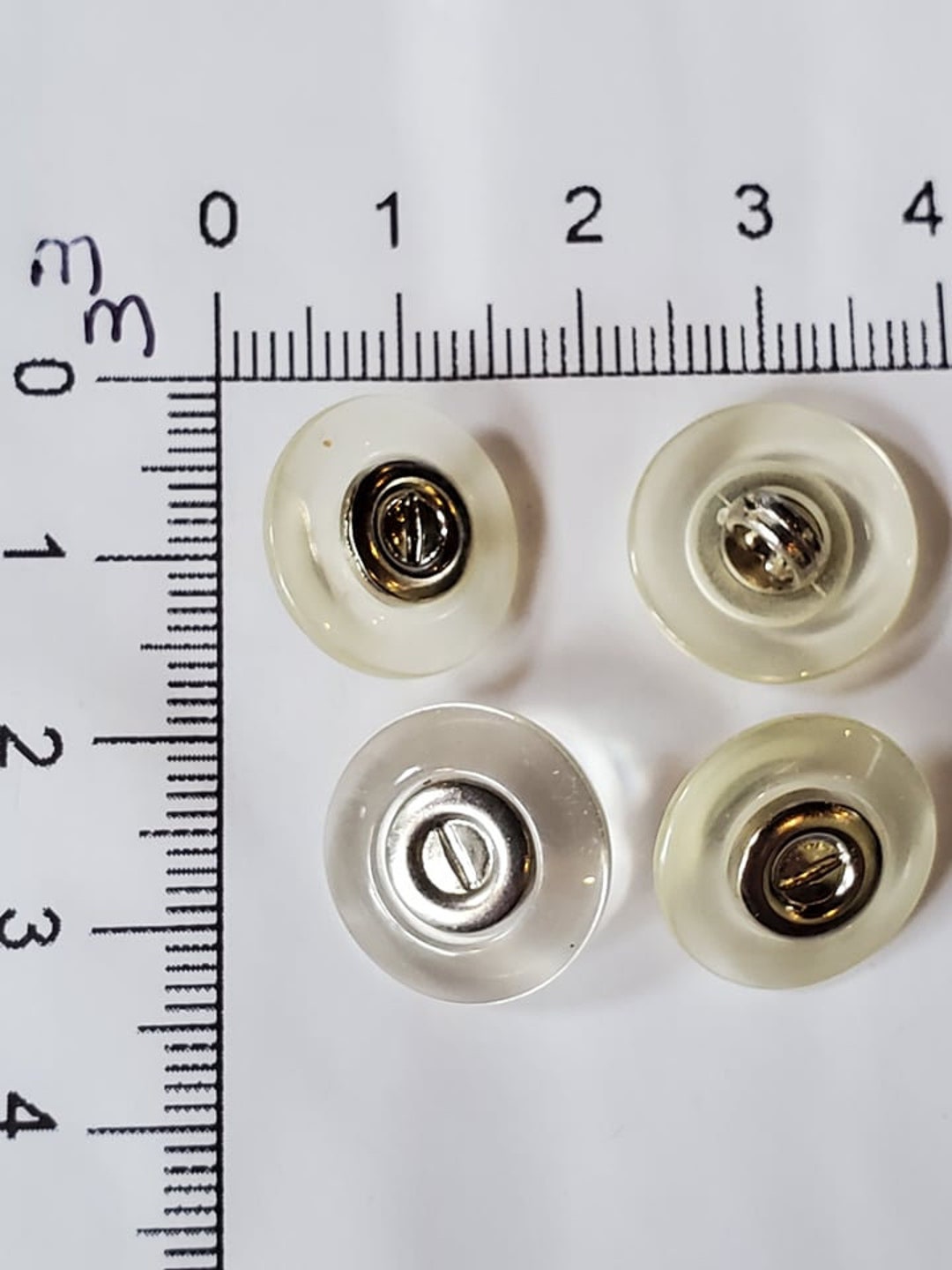5 X Button Clear With Center Screw and Washer Detail 16mm Shank ...