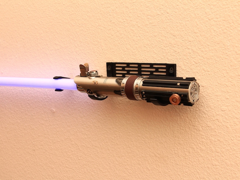 Lightsaber Wall Mount – Savi's Workshop & Legacy Sabers, Horizontal ...