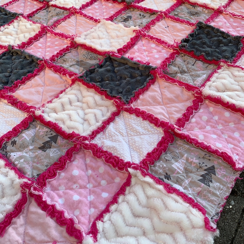 Pink Grey Rag Quilt - Etsy