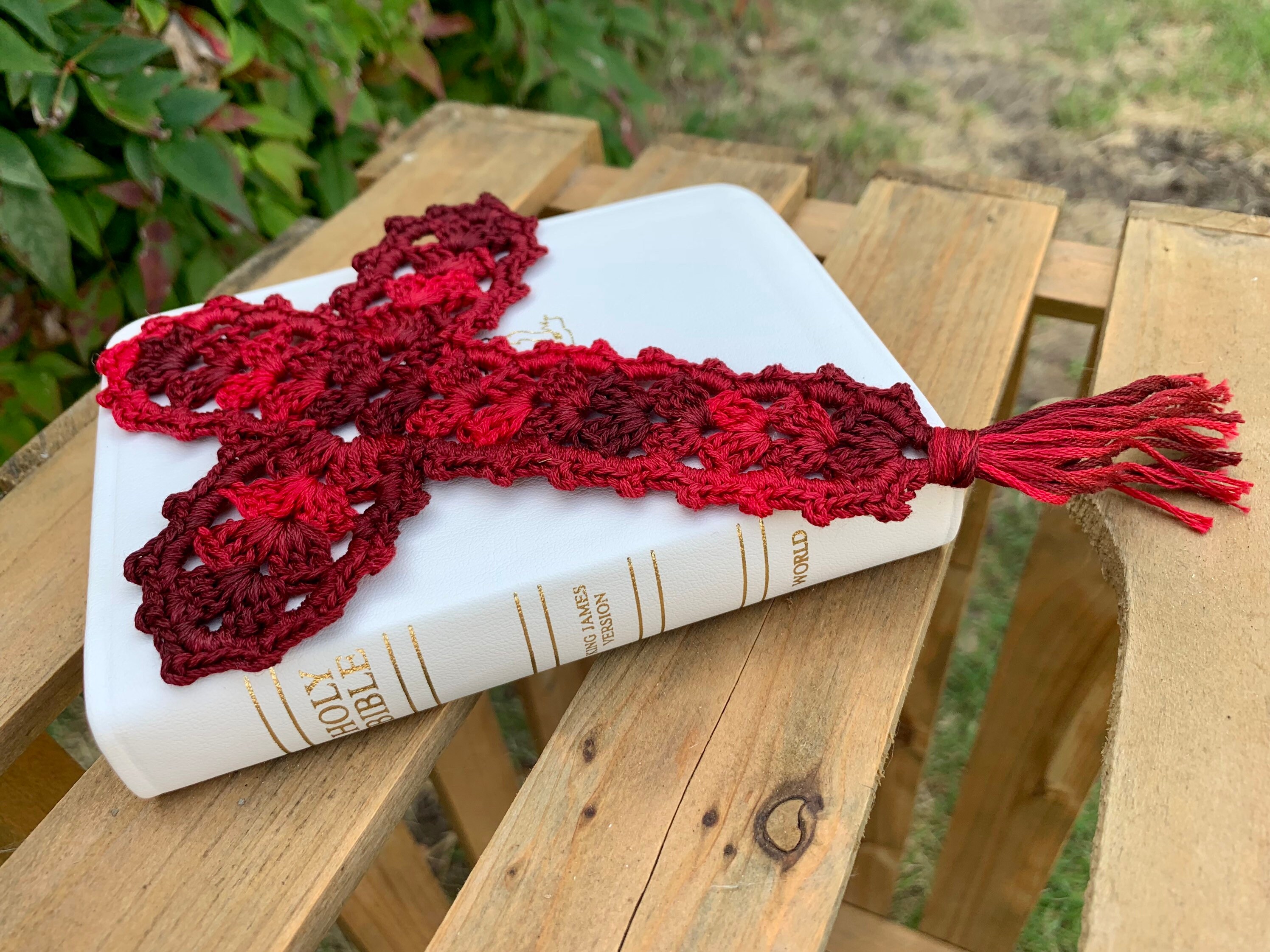 Crochet Cross Bookmark in Variegated Red Threadred Crochet - Etsy