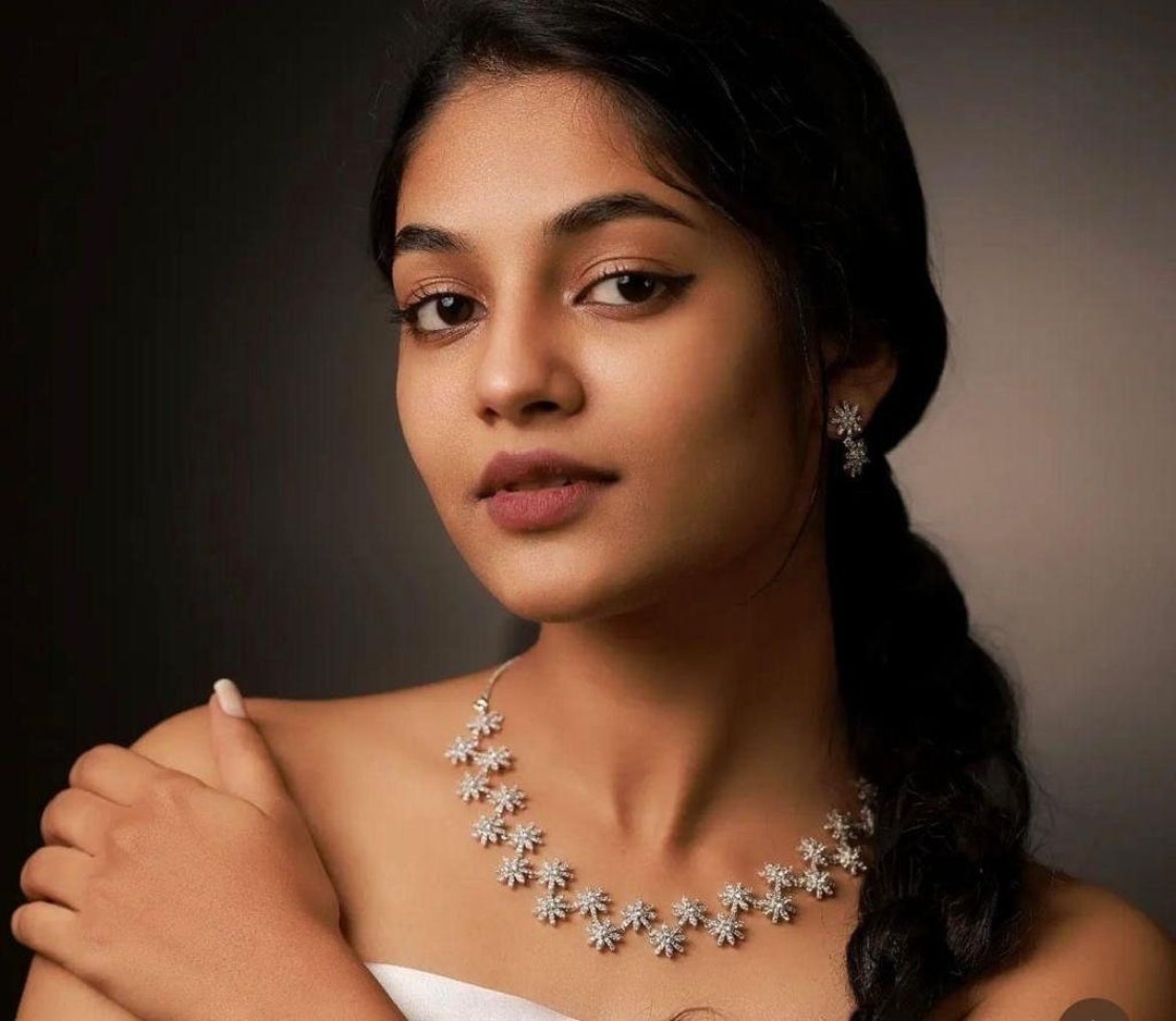 White Stone Necklace Set - Etsy