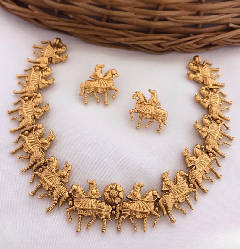 Warrior Design Necklace Set - Etsy