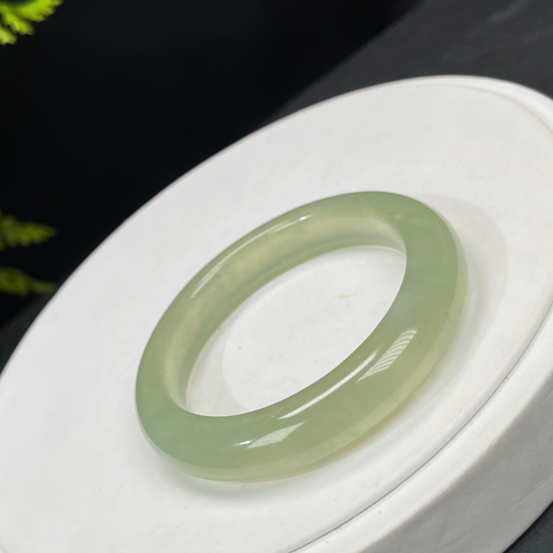 Exquisite Serpentine Jade Bangle 50MM Icy Lake Green Floating Snowflake ...