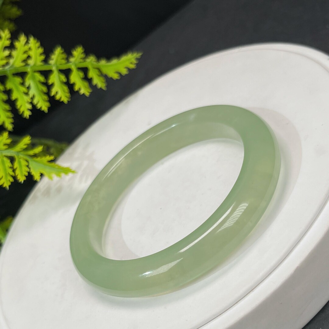 Exquisite Serpentine Jade Bangle 57MM Icy Lake Green Floating Snowflake ...