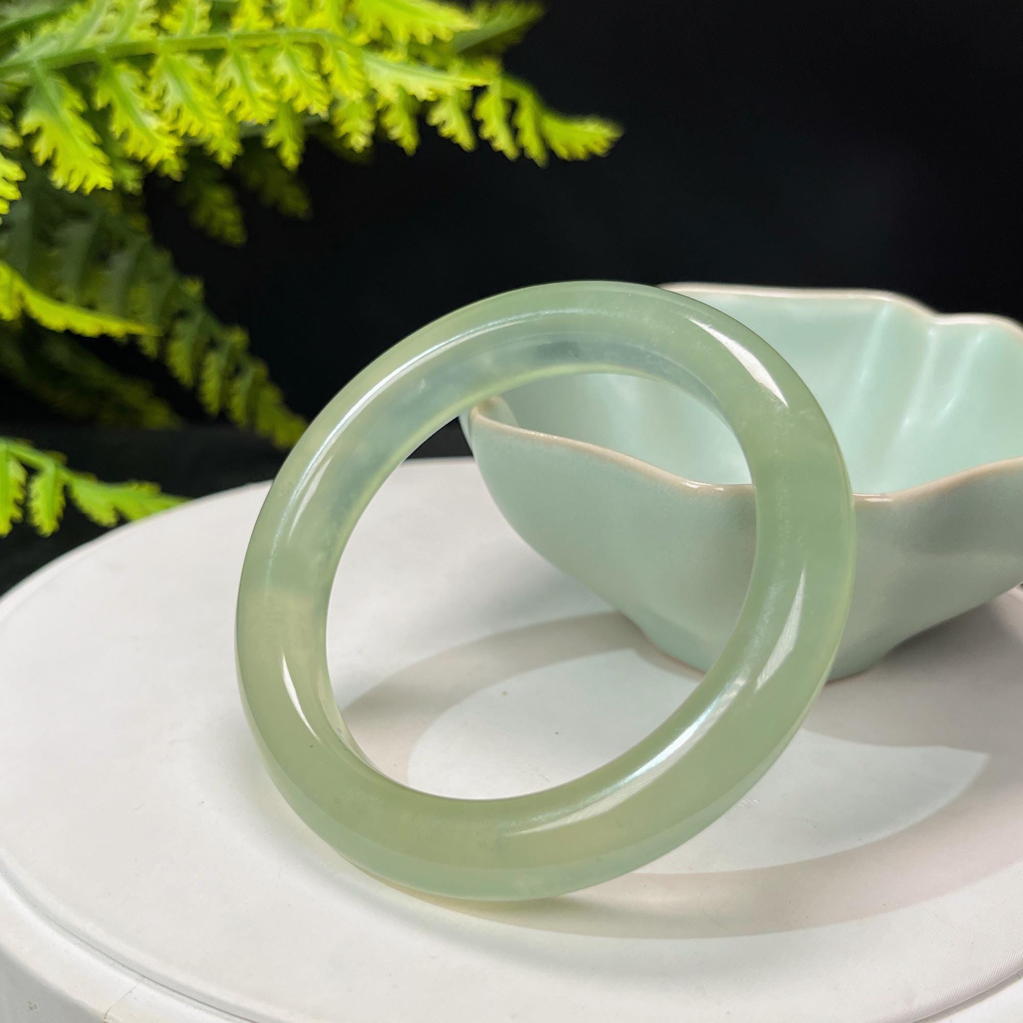 Exquisite Serpentine Jade Bangle 50MM Icy Lake Green Floating Snowflake ...