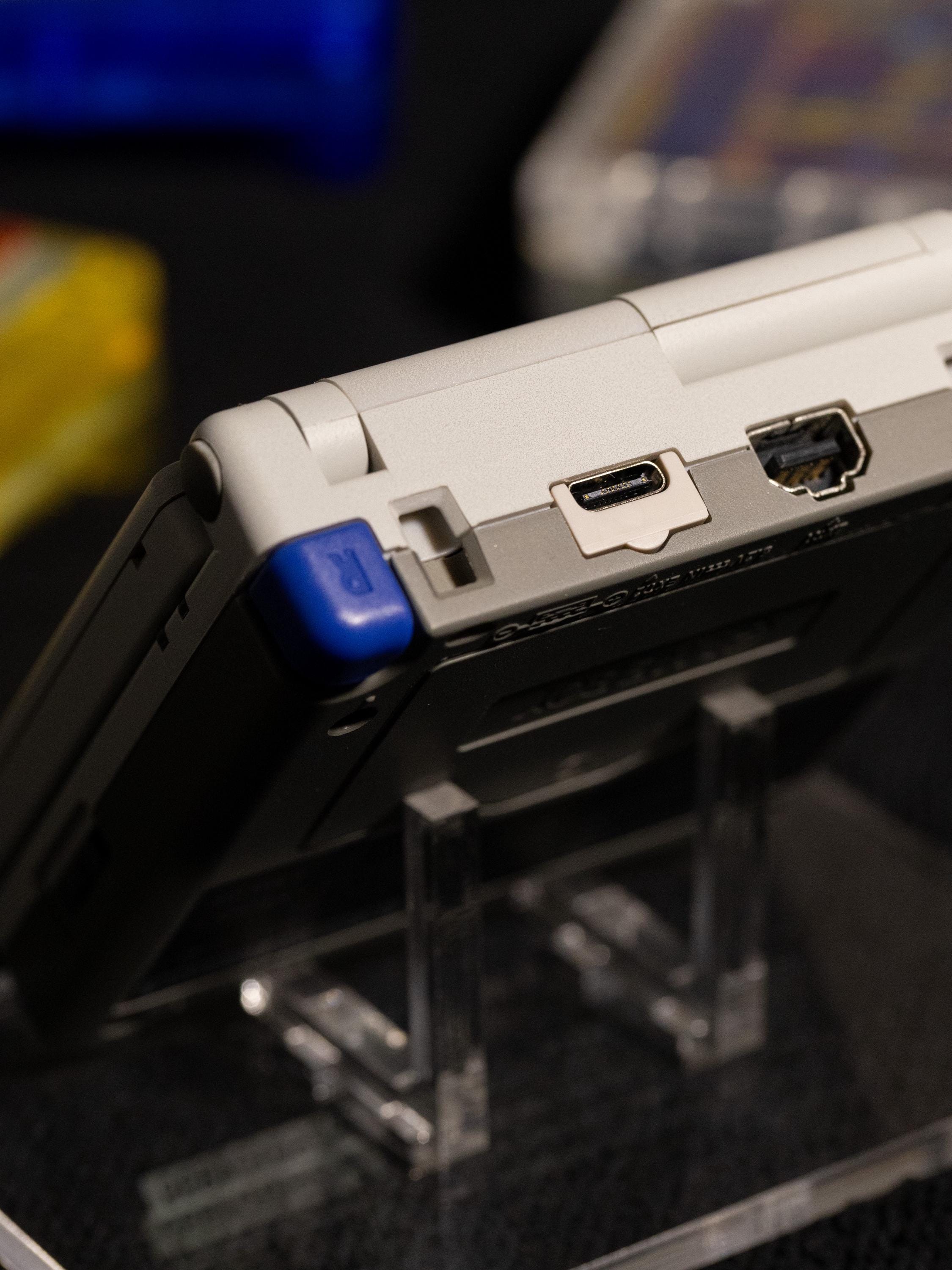 Game Boy Advance SP SNES Famicom Edition | Custom Retro Gameboy | IPS ...