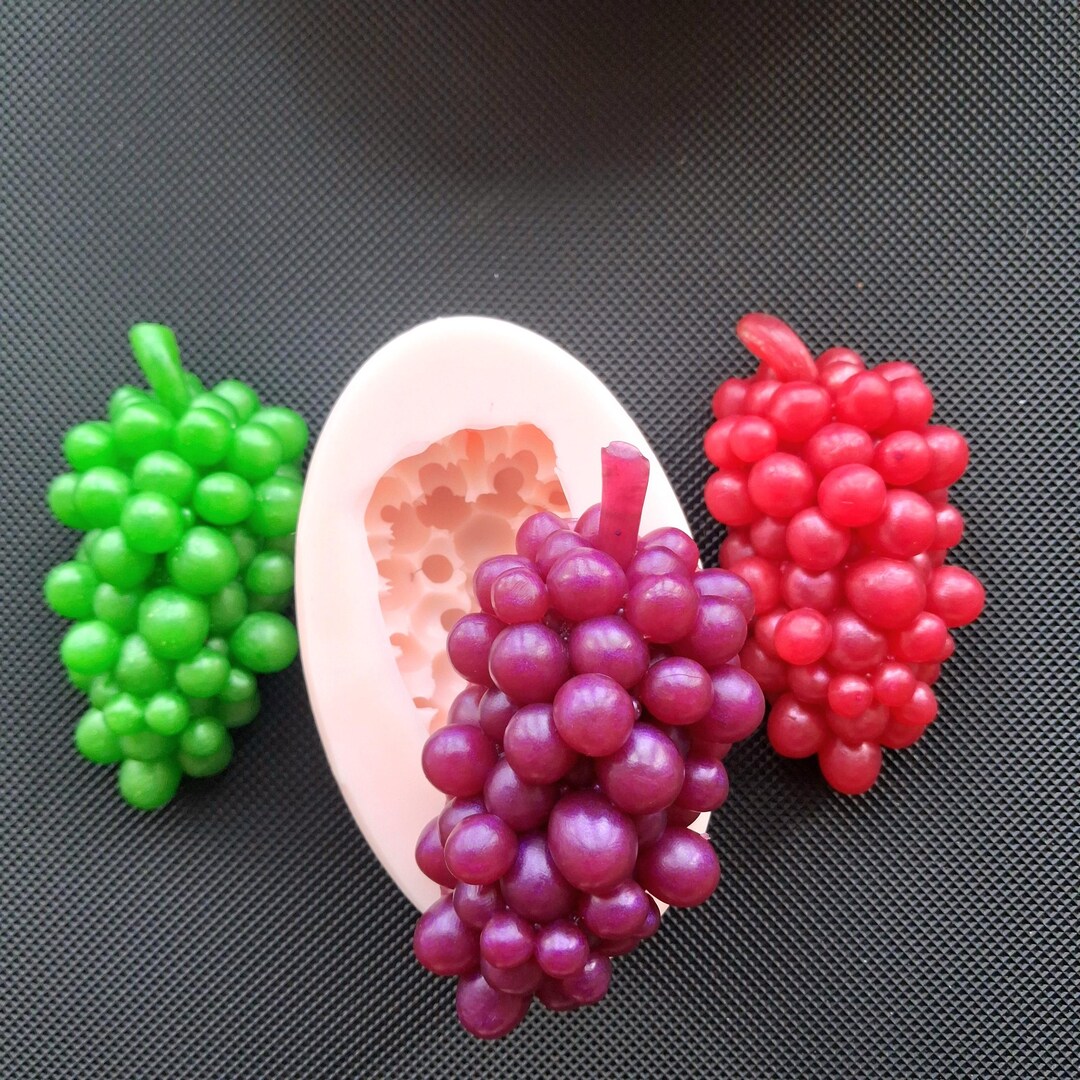 3D Grape Cluster Silicone Mold, Realistic Fruit Crafting Soap Candle ...